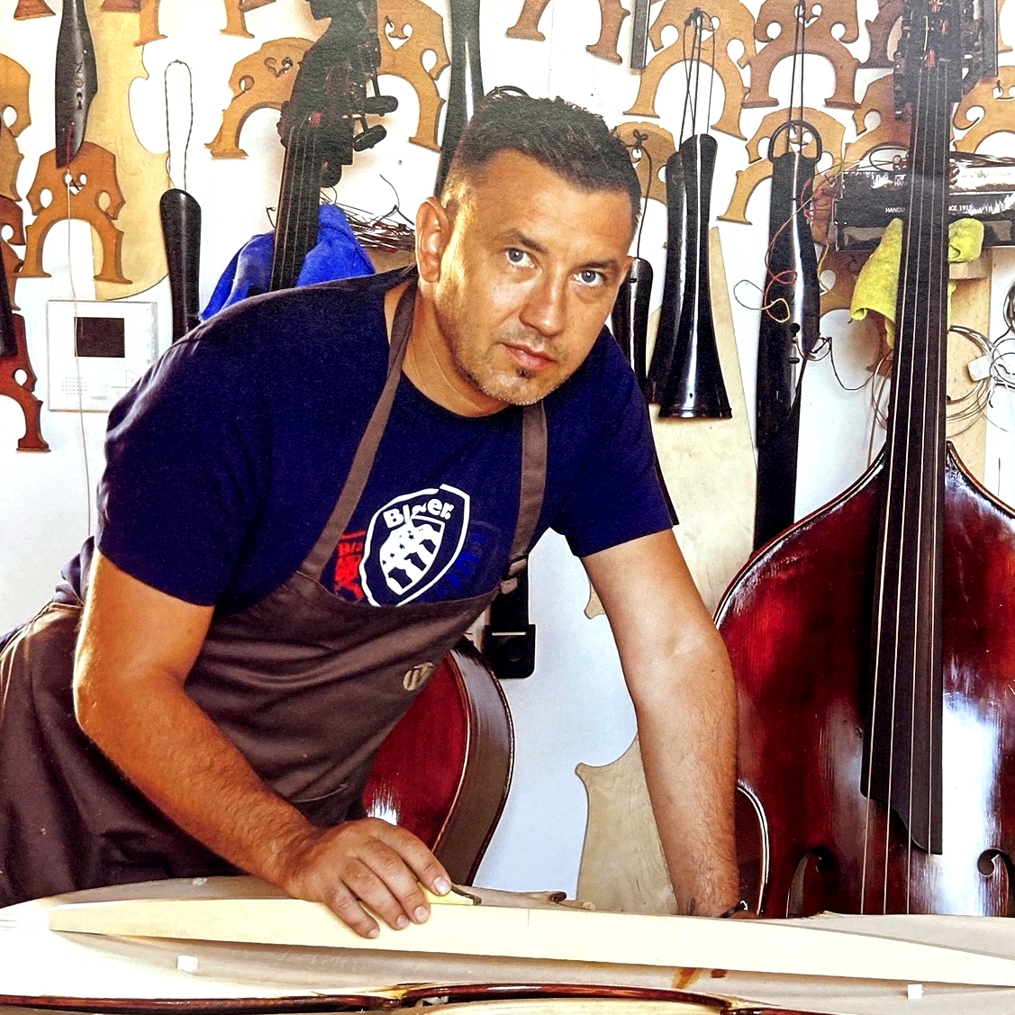 弦楽器メッセ2023一期一会の大チェロ展 – クロサワバイオリン新着情報