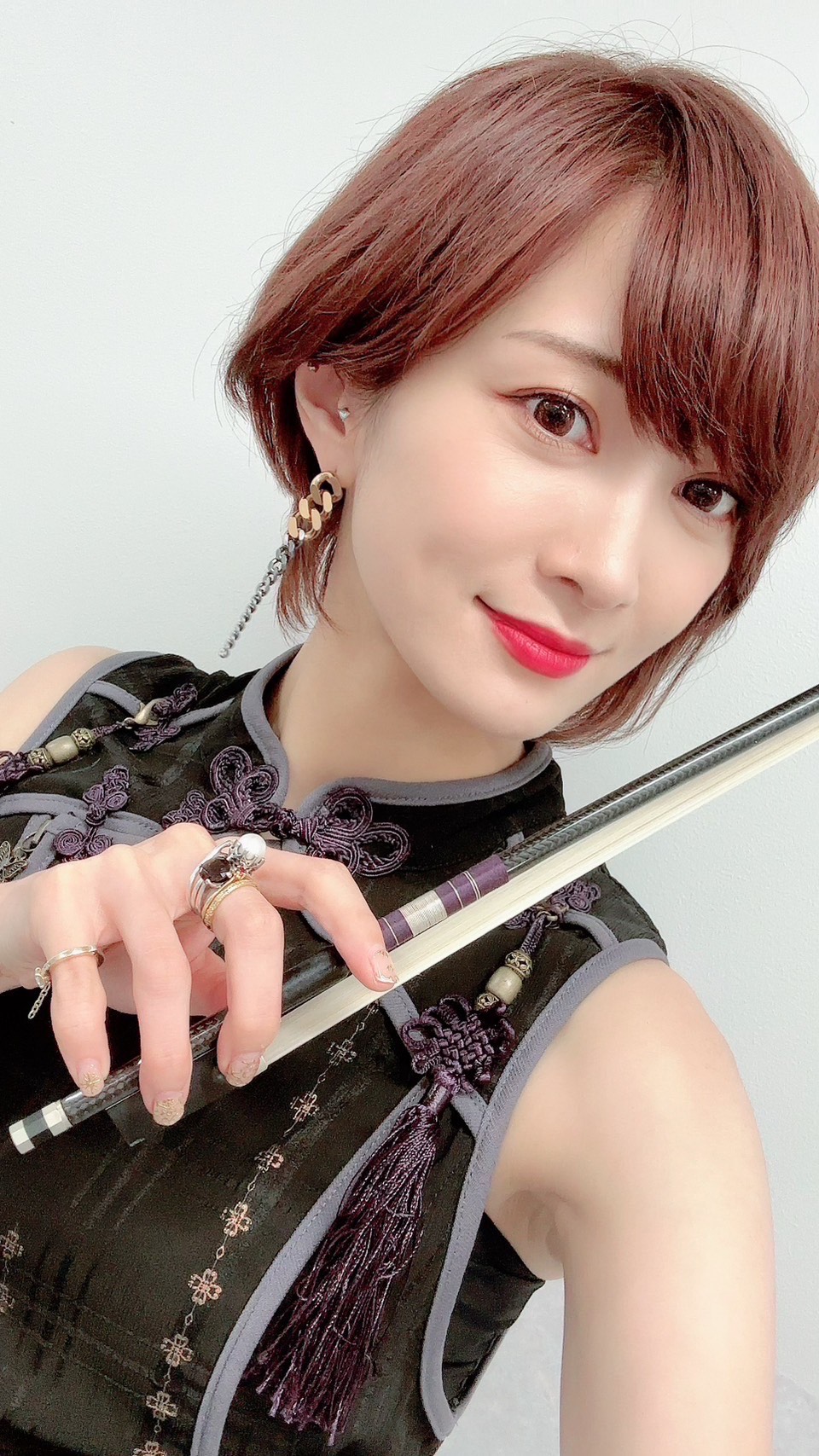 バイオリニストAyasaカスタムラッピングご案内開始のお知らせ – クロサワバイオリン新着情報